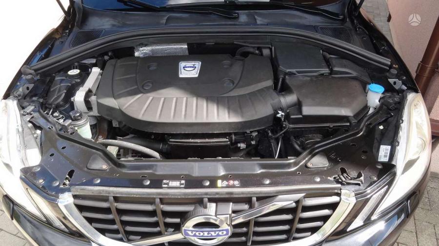 Melns Volvo XC60 2012 Joniškis, ar dzinēja tilpumu 1.98 L un nobraukumu 265 tūkst. km par 8499 €, foto 32 vietnē AUTOMOTO.COM.LV