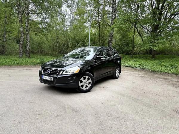 Melns Volvo XC60 2012 Rīga, ar dzinēja tilpumu 2.40 L un nobraukumu 247 tūkst. km par 7990 €, foto 1 vietnē AUTOMOTO.COM.LV