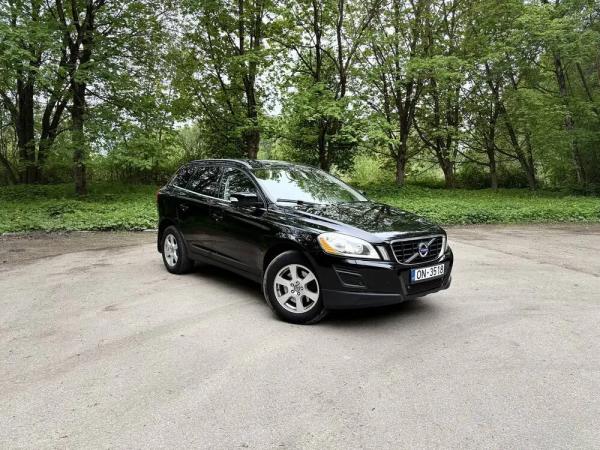 Melns Volvo XC60 2012 Rīga, ar dzinēja tilpumu 2.40 L un nobraukumu 247 tūkst. km par 7990 €, foto 2 vietnē AUTOMOTO.COM.LV