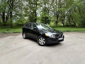 Melns Volvo XC60 2012 Rīga, ar dzinēja tilpumu 2.40 L un nobraukumu 247 tūkst. km par 7990 €, foto 3 vietnē AUTOMOTO.COM.LV
