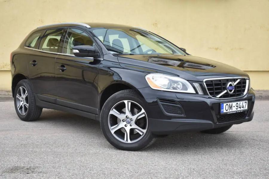 Melns Volvo XC60 2012 Talsi, ar dzinēja tilpumu 2.40 L un nobraukumu 344 tūkst. km par 7900 €, foto 1 vietnē AUTOMOTO.COM.LV