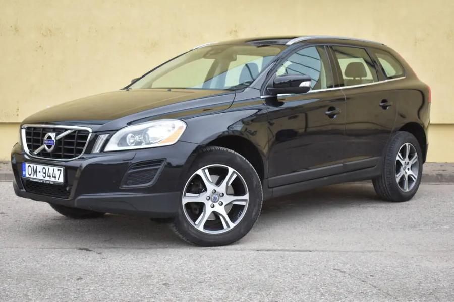 Melns Volvo XC60 2012 Talsi, ar dzinēja tilpumu 2.40 L un nobraukumu 344 tūkst. km par 7900 €, foto 5 vietnē AUTOMOTO.COM.LV