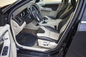 Melns Volvo XC60 2012 Talsi, ar dzinēja tilpumu 2.40 L un nobraukumu 344 tūkst. km par 7900 €, foto 7 vietnē AUTOMOTO.COM.LV