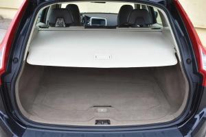 Melns Volvo XC60 2012 Talsi, ar dzinēja tilpumu 2.40 L un nobraukumu 344 tūkst. km par 7900 €, foto 10 vietnē AUTOMOTO.COM.LV