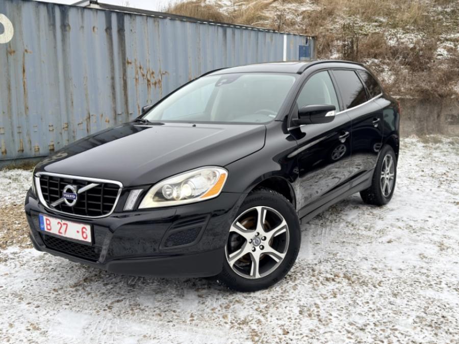 Melns Volvo XC60 2012 Rīga, ar dzinēja tilpumu 2.40 L un nobraukumu 279 tūkst. km par 11495 €, foto 9 vietnē AUTOMOTO.COM.LV