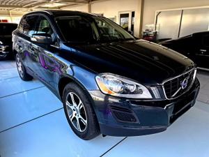 Melns Volvo XC60 2012 Rīga, ar dzinēja tilpumu 2.00 L un nobraukumu 227 tūkst. km par 9400 €, foto 5 vietnē AUTOMOTO.COM.LV