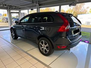 Melns Volvo XC60 2012 Rīga, ar dzinēja tilpumu 2.00 L un nobraukumu 227 tūkst. km par 9400 €, foto 6 vietnē AUTOMOTO.COM.LV
