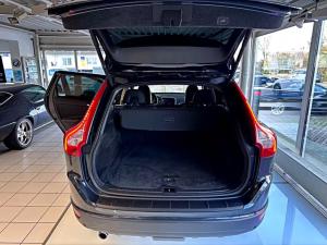 Melns Volvo XC60 2012 Rīga, ar dzinēja tilpumu 2.00 L un nobraukumu 227 tūkst. km par 9400 €, foto 8 vietnē AUTOMOTO.COM.LV