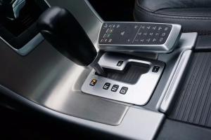 Melns Volvo XC60 2012 Rīga, ar dzinēja tilpumu 2.00 L un nobraukumu 227 tūkst. km par 9400 €, foto 16 vietnē AUTOMOTO.COM.LV