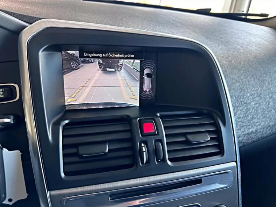 Melns Volvo XC60 2012 Rīga, ar dzinēja tilpumu 2.00 L un nobraukumu 227 tūkst. km par 9400 €, foto 17 vietnē AUTOMOTO.COM.LV
