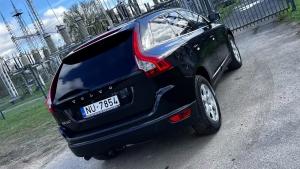 Black Volvo XC60 2012 in Riga, with an engine capacity of 2.00 L and mileage of 210 thousand km for 10800 €, photo 8 on AUTOMOTO.COM.LV