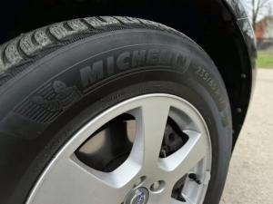Black Volvo XC60 2012 in Riga, with an engine capacity of 2.00 L and mileage of 210 thousand km for 10800 €, photo 29 on AUTOMOTO.COM.LV