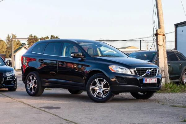 Melns Volvo XC60 2012 Rīga, ar dzinēja tilpumu 2.00 L un nobraukumu 270 tūkst. km par 10995 €, foto 1 vietnē AUTOMOTO.COM.LV