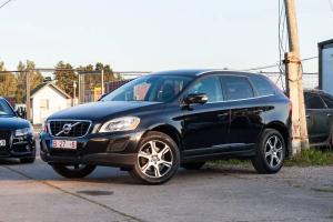 Черный Вольво ХС60 2012 в Рига, объемом двигателя 2.00 л и пробегом 270 тыс. км за 10995 €, фото 4 на AUTOMOTO.COM.LV