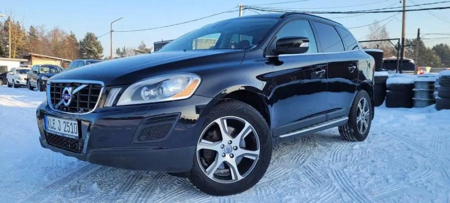 Melns Volvo XC60 2012 Rīga, ar dzinēja tilpumu 2.40 L un nobraukumu 295 tūkst. km par 11900 €, foto 3 vietnē AUTOMOTO.COM.LV