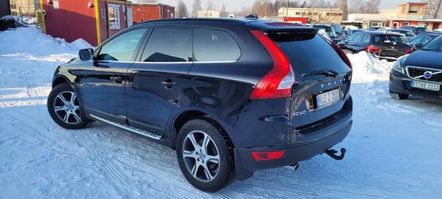 Melns Volvo XC60 2012 Rīga, ar dzinēja tilpumu 2.40 L un nobraukumu 295 tūkst. km par 11900 €, foto 5 vietnē AUTOMOTO.COM.LV