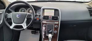 Melns Volvo XC60 2012 Rīga, ar dzinēja tilpumu 2.40 L un nobraukumu 295 tūkst. km par 11900 €, foto 9 vietnē AUTOMOTO.COM.LV