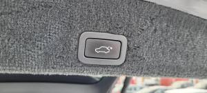 Melns Volvo XC60 2012 Rīga, ar dzinēja tilpumu 2.40 L un nobraukumu 295 tūkst. km par 11900 €, foto 23 vietnē AUTOMOTO.COM.LV