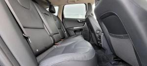 Melns Volvo XC60 2012 Rīga, ar dzinēja tilpumu 2.40 L un nobraukumu 295 tūkst. km par 11900 €, foto 27 vietnē AUTOMOTO.COM.LV