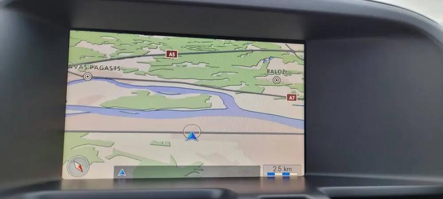 Melns Volvo XC60 2012 Rīga, ar dzinēja tilpumu 2.40 L un nobraukumu 295 tūkst. km par 11900 €, foto 31 vietnē AUTOMOTO.COM.LV