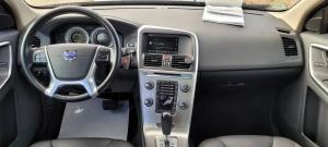 Black Volvo XC60 2012 in Riga, with an engine capacity of 2.40 L and mileage of 304 thousand km for 10990 €, photo 20 on AUTOMOTO.COM.LV