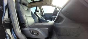 Black Volvo XC60 2012 in Riga, with an engine capacity of 2.40 L and mileage of 304 thousand km for 10990 €, photo 23 on AUTOMOTO.COM.LV