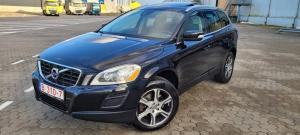 Black Volvo XC60 2012 in Riga, with an engine capacity of 2.40 L and mileage of 309 thousand km for 10900 €, photo 4 on AUTOMOTO.COM.LV