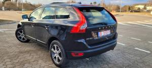 Black Volvo XC60 2012 in Riga, with an engine capacity of 2.40 L and mileage of 309 thousand km for 10900 €, photo 5 on AUTOMOTO.COM.LV