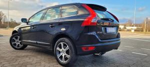 Black Volvo XC60 2012 in Riga, with an engine capacity of 2.40 L and mileage of 309 thousand km for 10900 €, photo 6 on AUTOMOTO.COM.LV