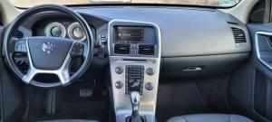 Black Volvo XC60 2012 in Riga, with an engine capacity of 2.40 L and mileage of 309 thousand km for 10900 €, photo 32 on AUTOMOTO.COM.LV