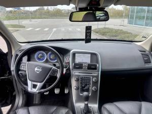 Black Volvo XC60 2012 in Rezekne, with an engine capacity of 2.00 L and mileage of 259 thousand km for 10000 €, photo 10 on AUTOMOTO.COM.LV