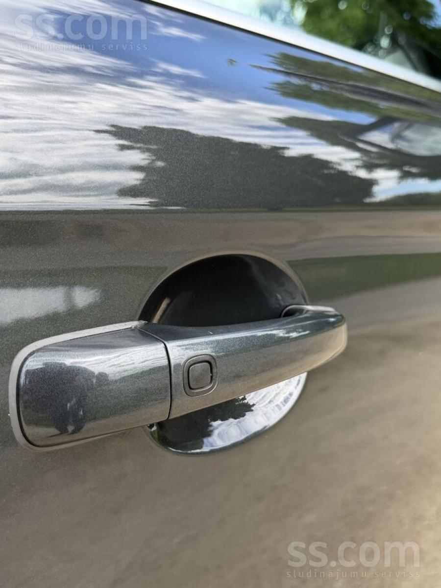 Melns Volvo XC60 2012 Aizkraukle, ar dzinēja tilpumu 2.00 L un nobraukumu 211 tūkst. km par 9970 €, foto 25 vietnē AUTOMOTO.COM.LV