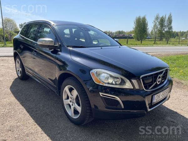 Melns Volvo XC60 2012 Rīga, ar dzinēja tilpumu 2.00 L un nobraukumu 372 tūkst. km par 8990 €, foto 7 vietnē AUTOMOTO.COM.LV
