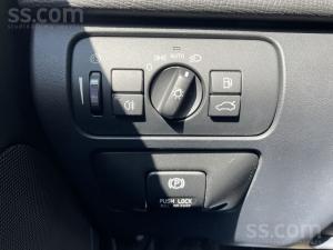 Black Volvo XC60 2012 in Riga, with an engine capacity of 2.00 L and mileage of 372 thousand km for 8990 €, photo 31 on AUTOMOTO.COM.LV