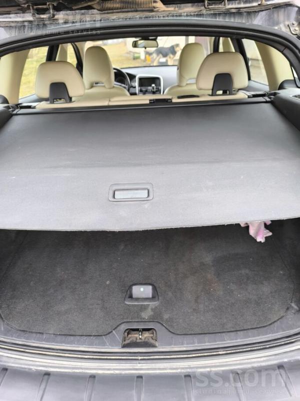Melns Volvo XC60 2012 Cēsis, ar dzinēja tilpumu 2.00 L un nobraukumu 301 tūkst. km par 7800 €, foto 6 vietnē AUTOMOTO.COM.LV