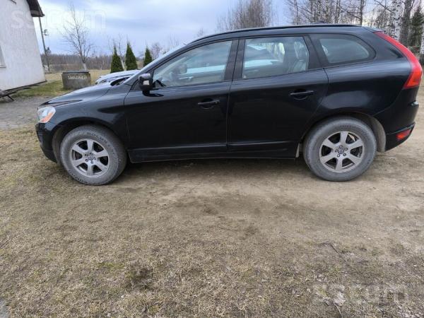 Melns Volvo XC60 2012 Cēsis, ar dzinēja tilpumu 2.00 L un nobraukumu 301 tūkst. km par 7800 €, foto 7 vietnē AUTOMOTO.COM.LV
