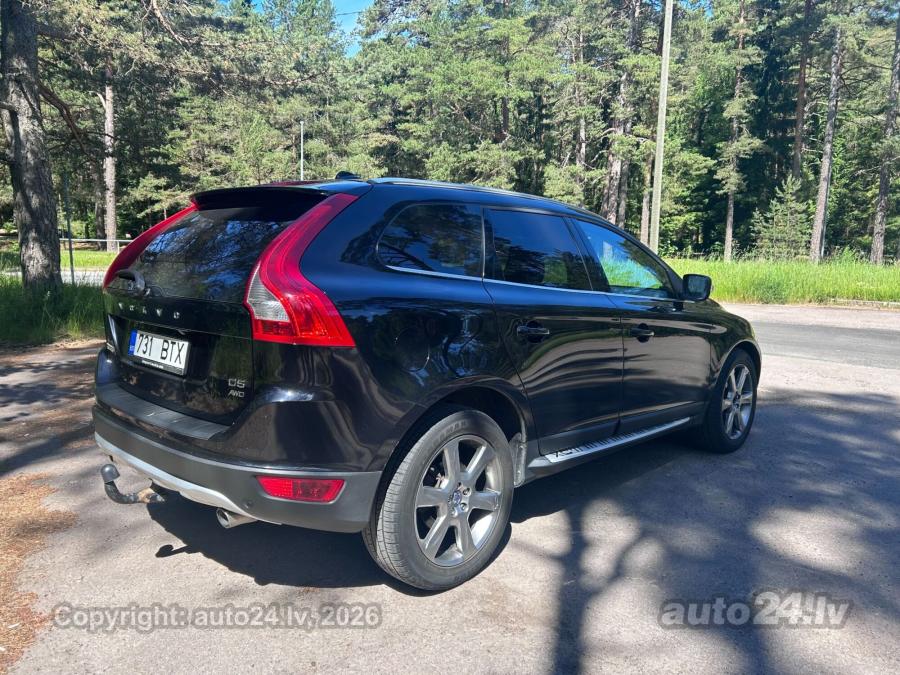 Black Volvo XC60 2012 in Tallinn, with an engine capacity of 2.40 L and mileage of 314 thousand km for 8600 €, photo 4 on AUTOMOTO.COM.LV