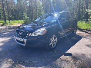 Black Volvo XC60 2012 in Tallinn, with an engine capacity of 2.40 L and mileage of 314 thousand km for 8600 €, photo 6 on AUTOMOTO.COM.LV