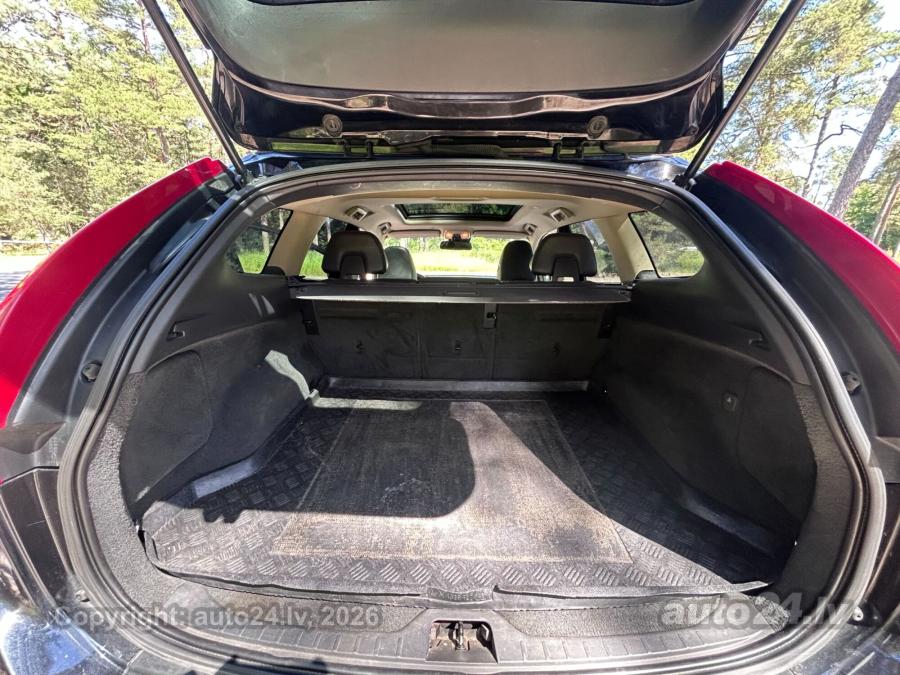 Black Volvo XC60 2012 in Tallinn, with an engine capacity of 2.40 L and mileage of 314 thousand km for 8600 €, photo 11 on AUTOMOTO.COM.LV