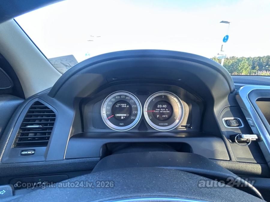 Black Volvo XC60 2012 in Tallinn, with an engine capacity of 2.40 L and mileage of 314 thousand km for 8600 €, photo 20 on AUTOMOTO.COM.LV