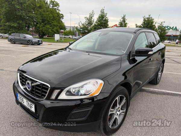 Melns Volvo XC60 2012 Tartu, ar dzinēja tilpumu 2.40 L un nobraukumu 185 tūkst. km par 12000 €, foto 1 vietnē AUTOMOTO.COM.LV