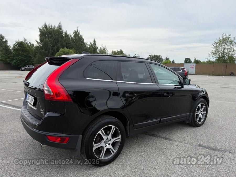 Black Volvo XC60 2012 in Tartu, with an engine capacity of 2.40 L and mileage of 185 thousand km for 12000 €, photo 10 on AUTOMOTO.COM.LV