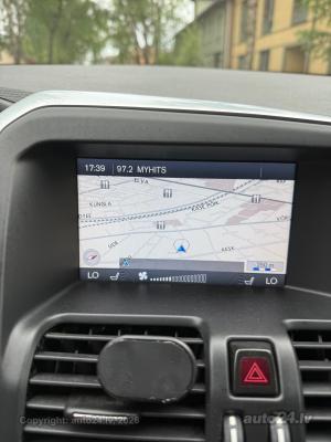 Black Volvo XC60 2012 in Tartu, with an engine capacity of 2.40 L and mileage of 185 thousand km for 12000 €, photo 20 on AUTOMOTO.COM.LV