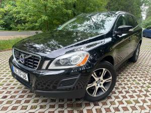 Black Volvo XC60 2012 in Vilnius, with an engine capacity of 2.40 L and mileage of 314 thousand km for 9950 €, photo 3 on AUTOMOTO.COM.LV