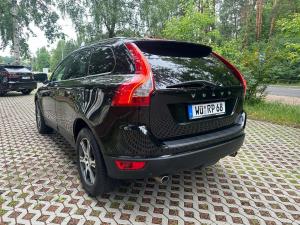Black Volvo XC60 2012 in Vilnius, with an engine capacity of 2.40 L and mileage of 314 thousand km for 9950 €, photo 5 on AUTOMOTO.COM.LV