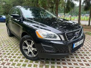 Black Volvo XC60 2012 in Vilnius, with an engine capacity of 2.40 L and mileage of 314 thousand km for 9950 €, photo 12 on AUTOMOTO.COM.LV