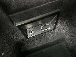 Black Volvo XC60 2012 in Vilnius, with an engine capacity of 2.40 L and mileage of 314 thousand km for 9950 €, photo 34 on AUTOMOTO.COM.LV