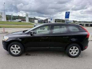 Black Volvo XC60 2012 in Vilnius, with an engine capacity of 3.19 L and mileage of 181 thousand km for 6500 €, photo 5 on AUTOMOTO.COM.LV