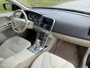 Black Volvo XC60 2012 in Vilnius, with an engine capacity of 3.19 L and mileage of 181 thousand km for 6500 €, photo 11 on AUTOMOTO.COM.LV