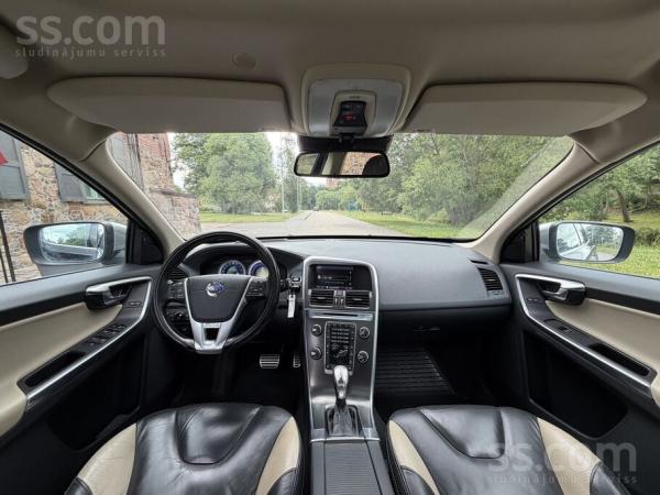 Black Volvo XC60 2012 in Rezekne, with an engine capacity of 2.40 L and mileage of 263 thousand km for 10990 €, photo 8 on AUTOMOTO.COM.LV